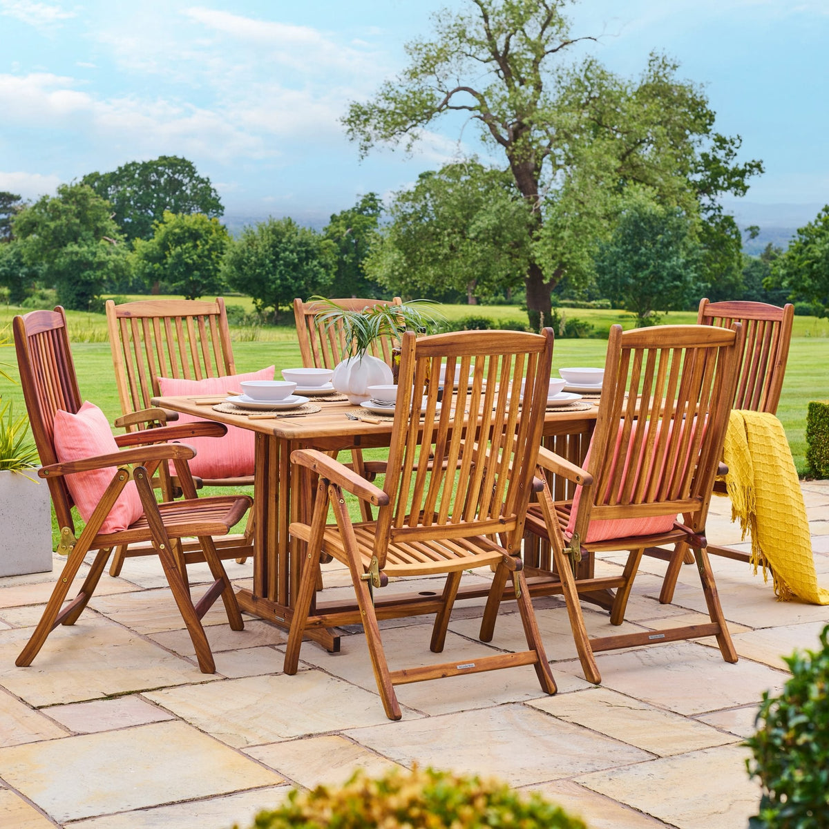 Redcliffe Outdoor Range | Luxury Garden Furniture | Alexander Rose ...