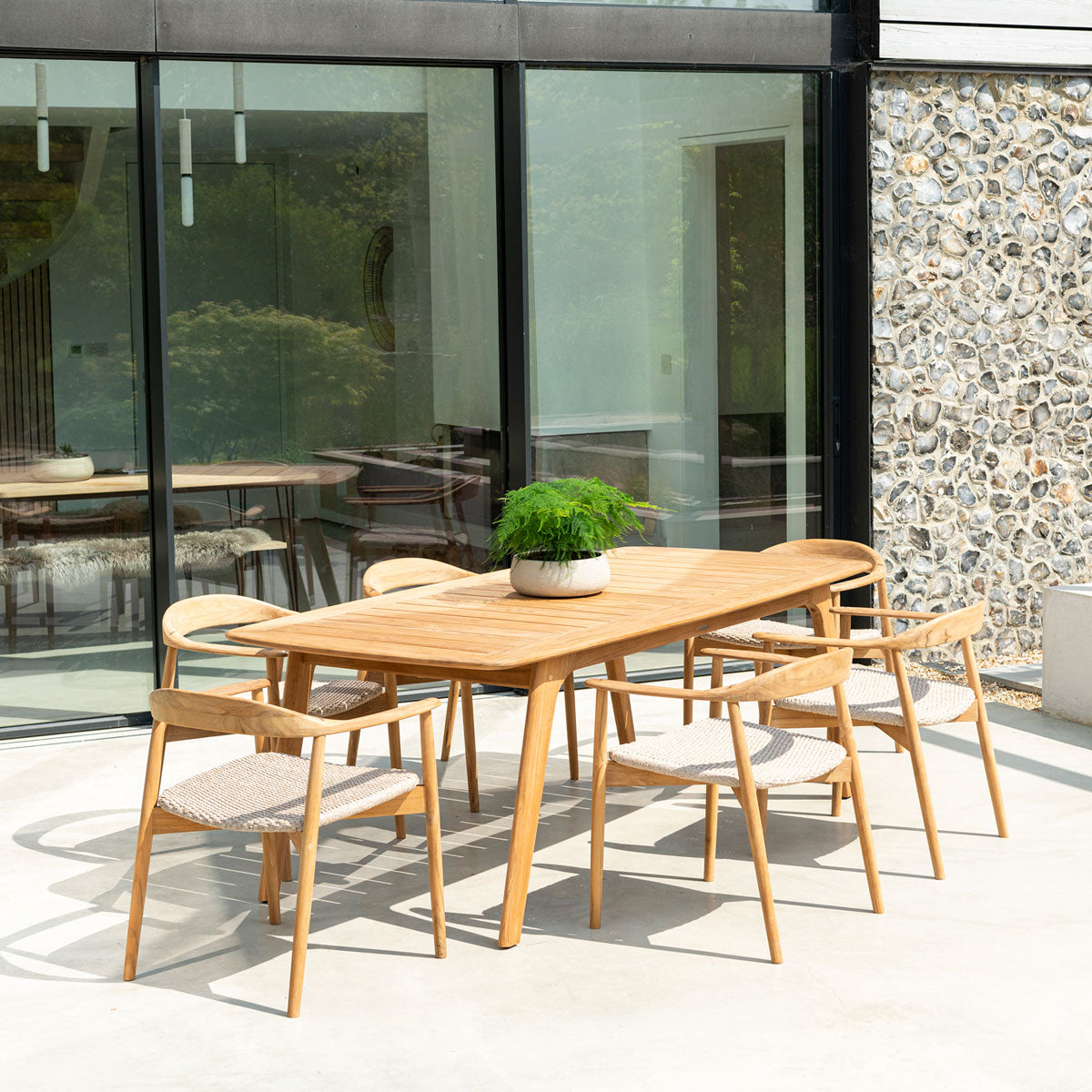 Dining Tables | Luxury Garden Furniture | Alexander Rose – Alexander Rose